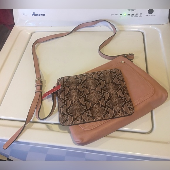 Kelly & Katie | Bags | Kelly Katie Pink Snake Skin Side Bag 2 In Purse ...